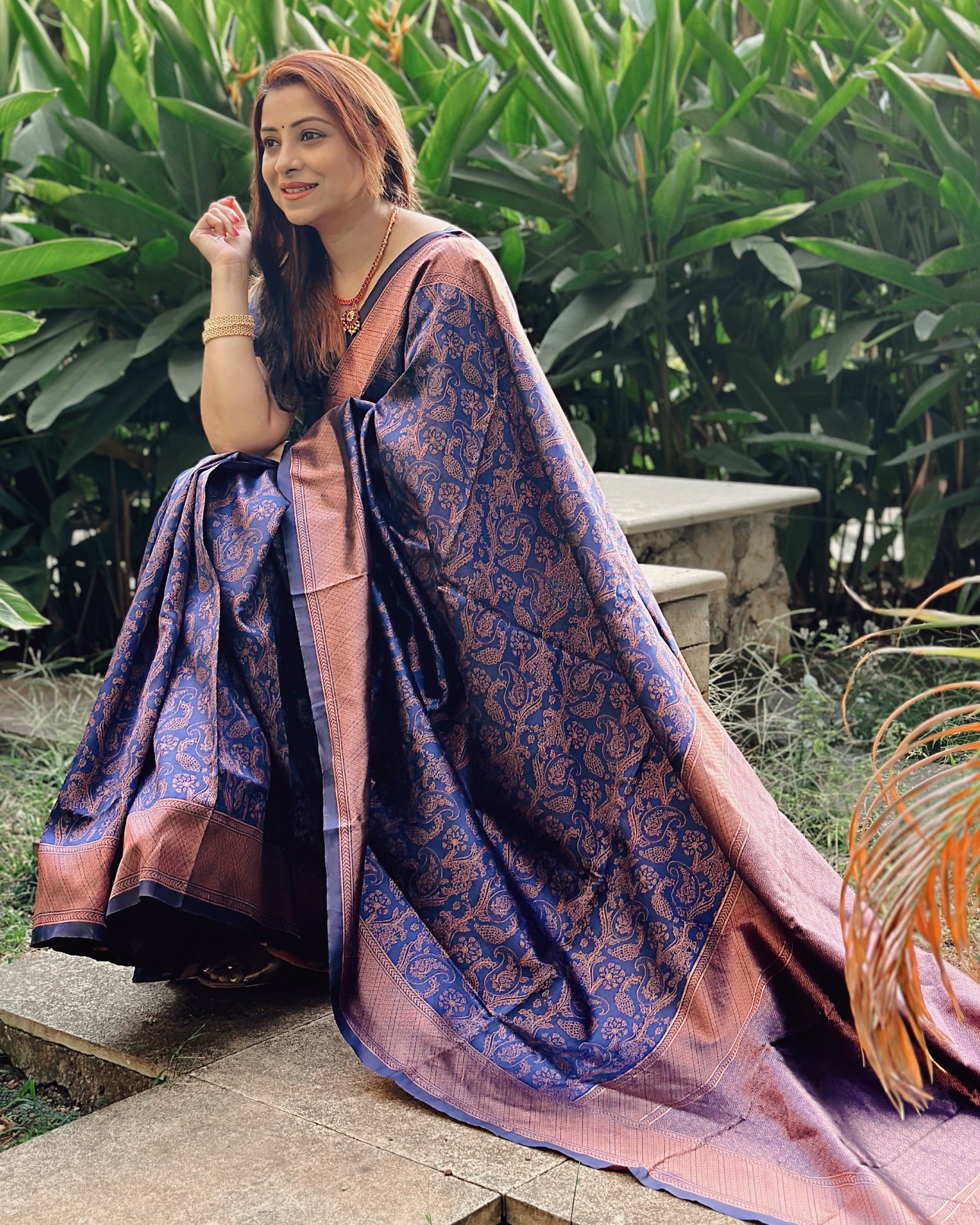 Almaari Fashion-A House of your Fashion Needs